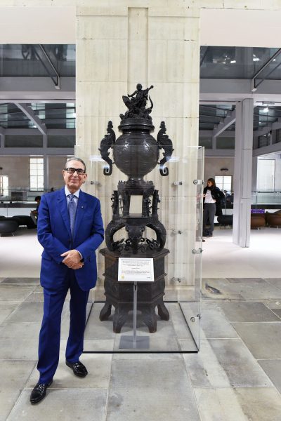 Professor David Khalili lectures at SOAS on the preservation of history ...