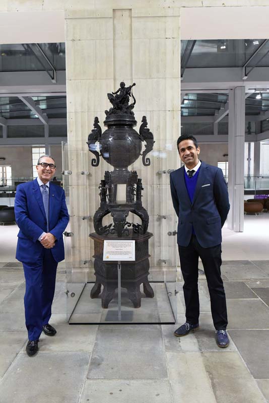 Professor David Khalili lectures at SOAS on the preservation of history ...
